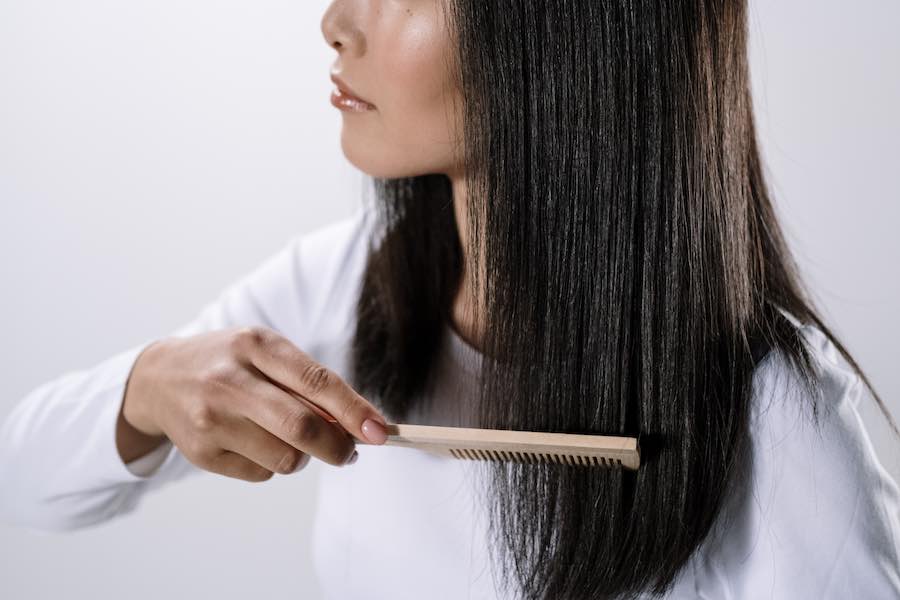 Cara Menyisir Rambut Yang Benar Agar Rambut Tidak Cepat Rontok